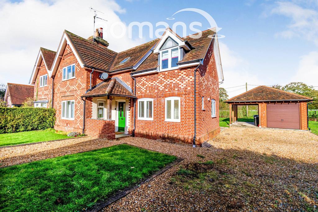 Chilcomb Lane, Winchester 3 bed semi-detached house - £2,500 pcm (£577 pw)