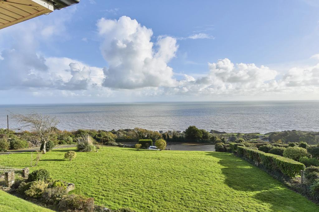 Leeson Road, Ventnor 4 bed detached house - £1,950 pcm (£450 pw)