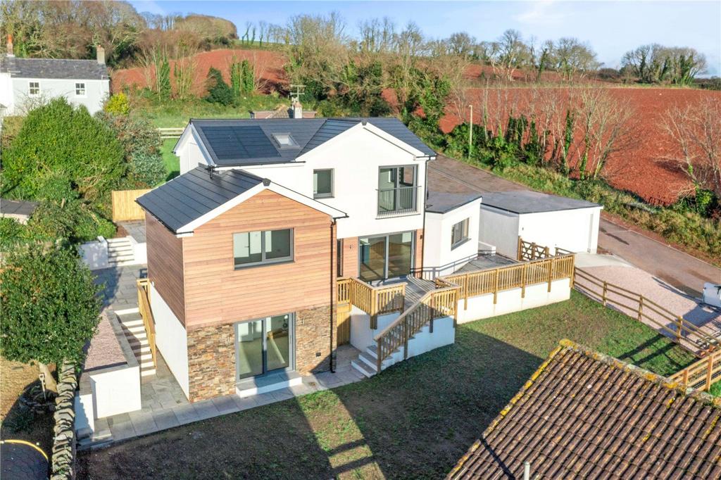 Chillington, Kingsbridge, Devon, TQ7 4 bed detached house - £725,000