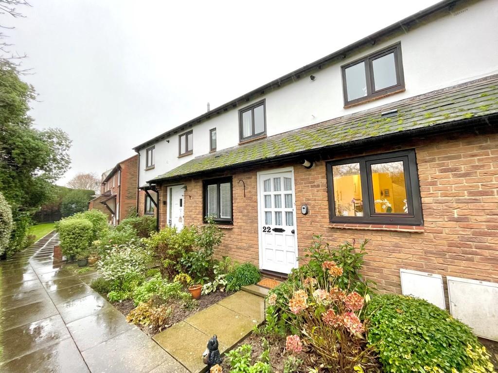 The Street, Rustington 2 bed ground floor flat - £285,000