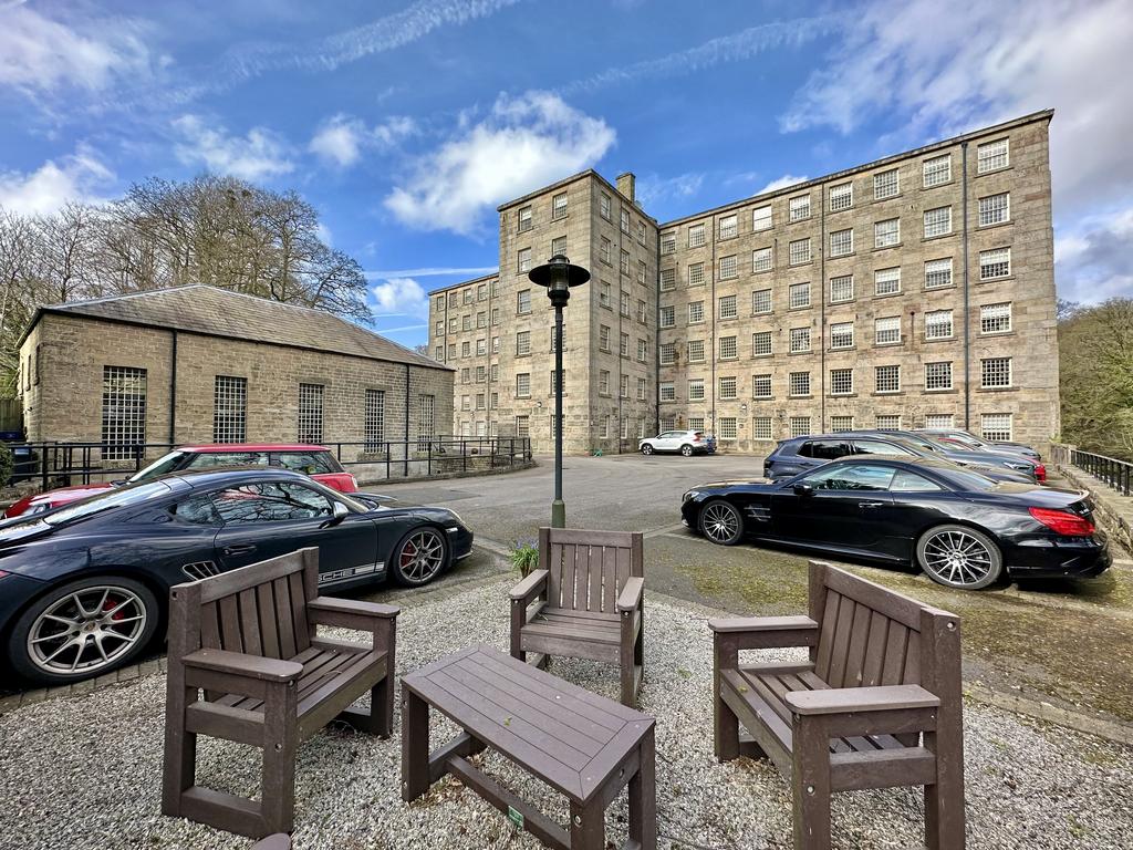 5 Calver Mill Calver Derbyshire S32 3YU 2 bed duplex for sale - £365,000