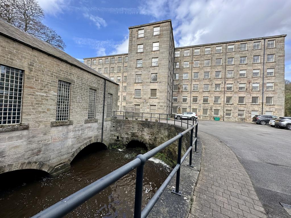 5 Calver Mill Calver Derbyshire S32 3YU 2 bed duplex - £365,000
