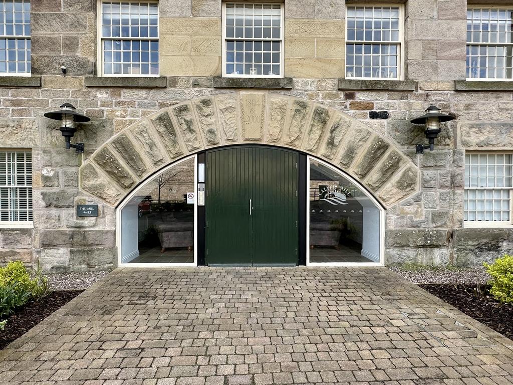 5 Calver Mill Calver Derbyshire S32 3YU 2 bed duplex - £365,000