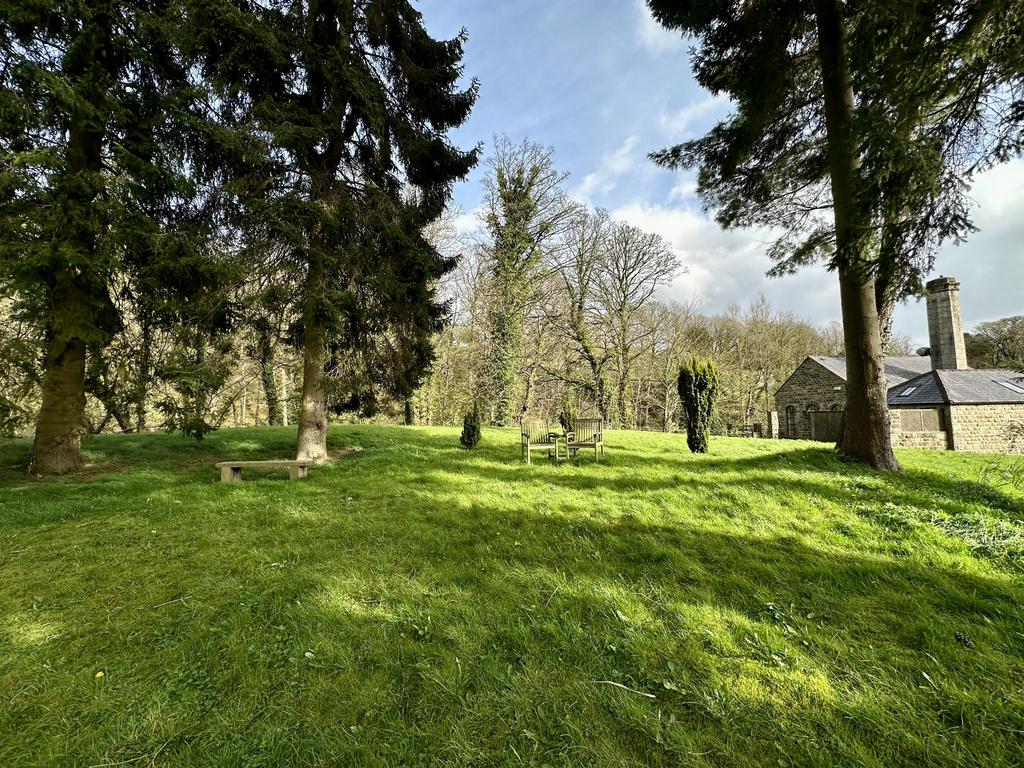 5 Calver Mill Calver Derbyshire S32 3YU 2 bed duplex - £365,000