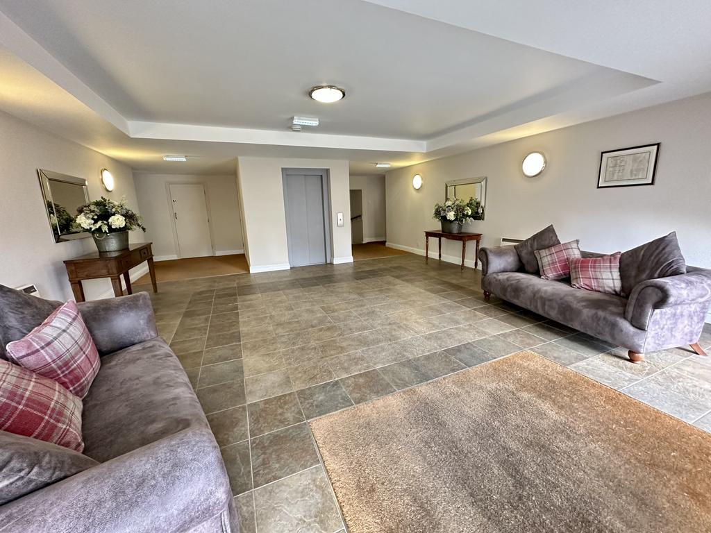 5 Calver Mill Calver Derbyshire S32 3YU 2 bed duplex - £365,000