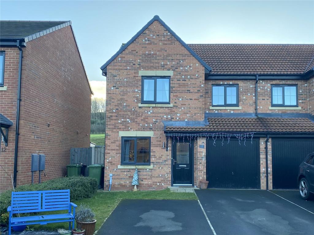Tyne View Close, Haydon Bridge, Northumberland, NE47 3 bed semi ...