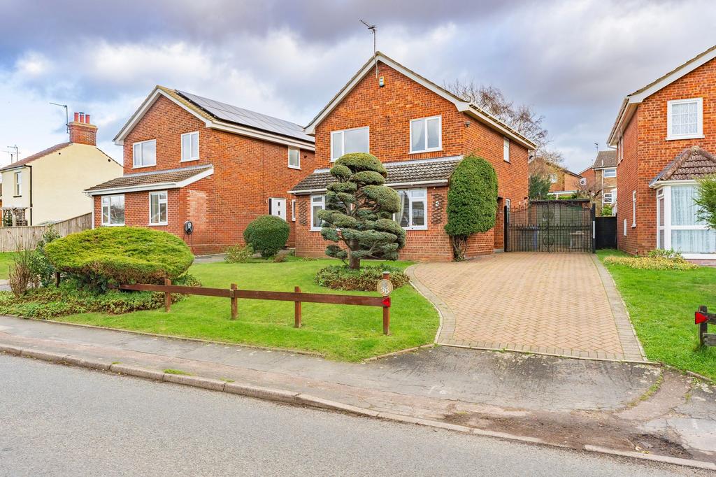 Wash Lane, Kessingland, NR33 4 bed detached house for sale - £325,000