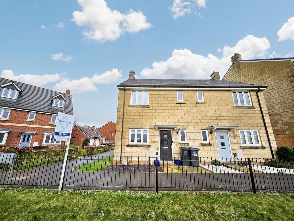 Trowbridge, Trowbridge BA14 3 bed semi-detached house - £265,000