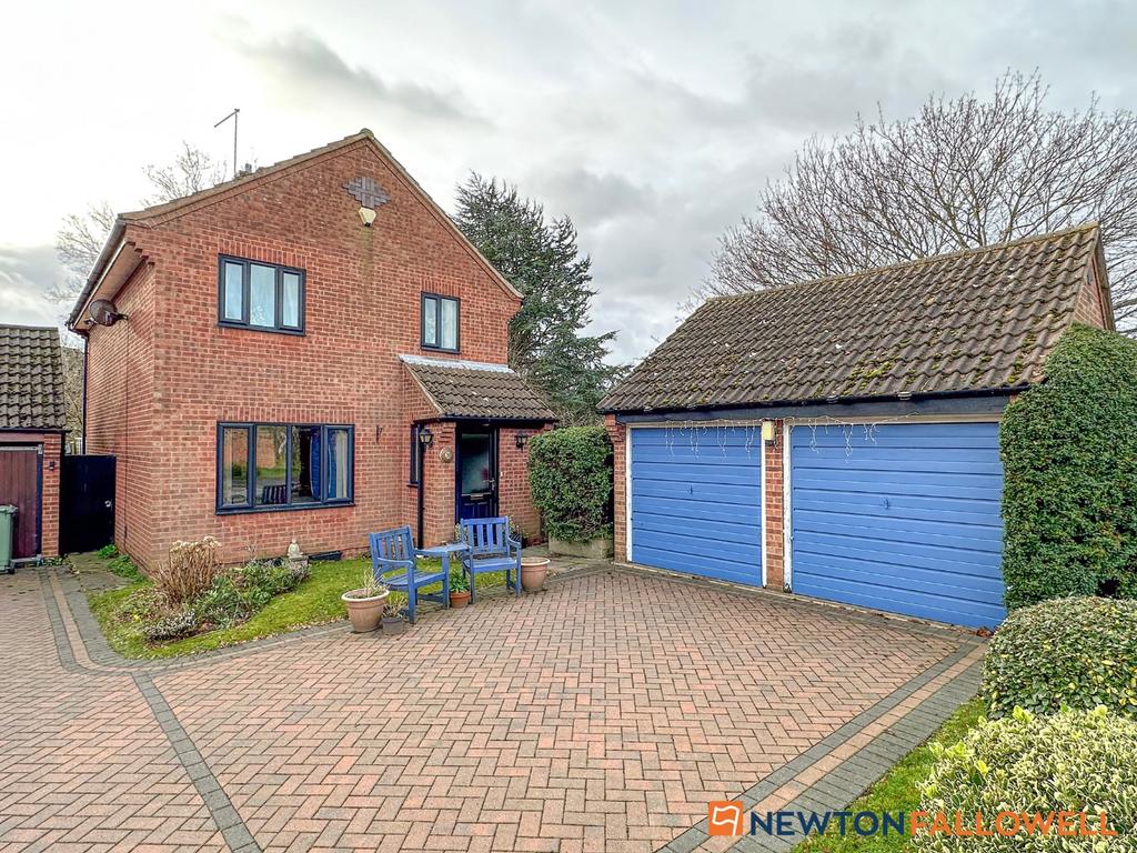 The Park, 5 NG23 4 bed detached house for sale - £280,000