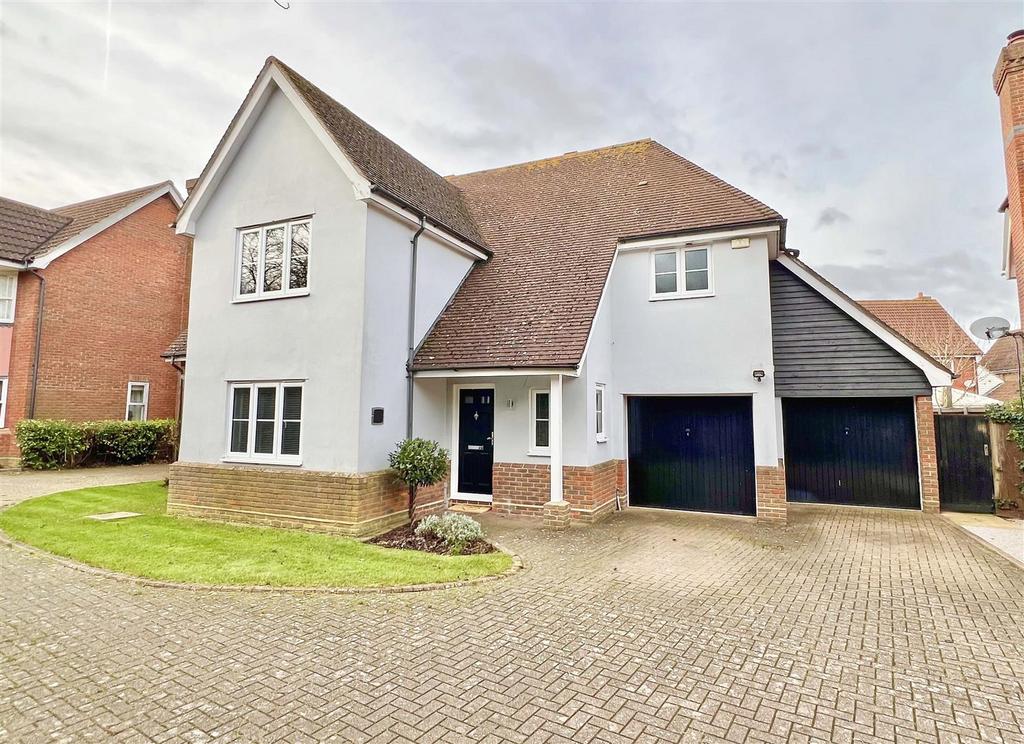 Harnham Drive, Great Notley, Braintree 4 bed detached house - £625,000
