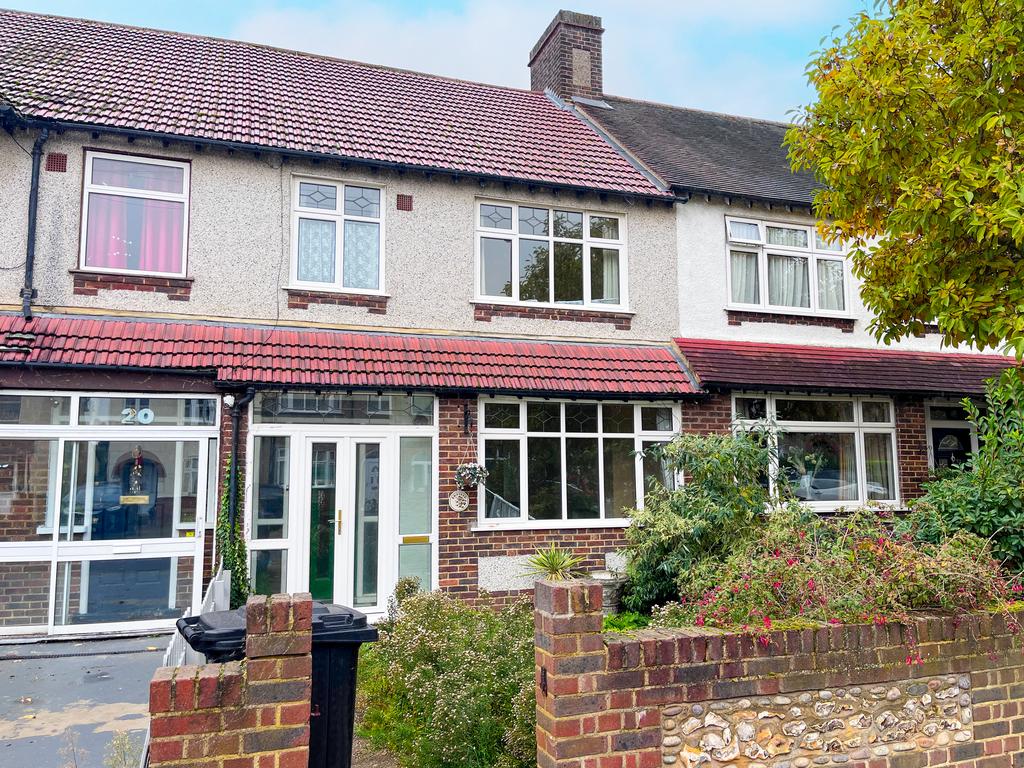 Ansford Road, Bromley, Kent 3 bed house - £2,100 pcm (£485 pw)
