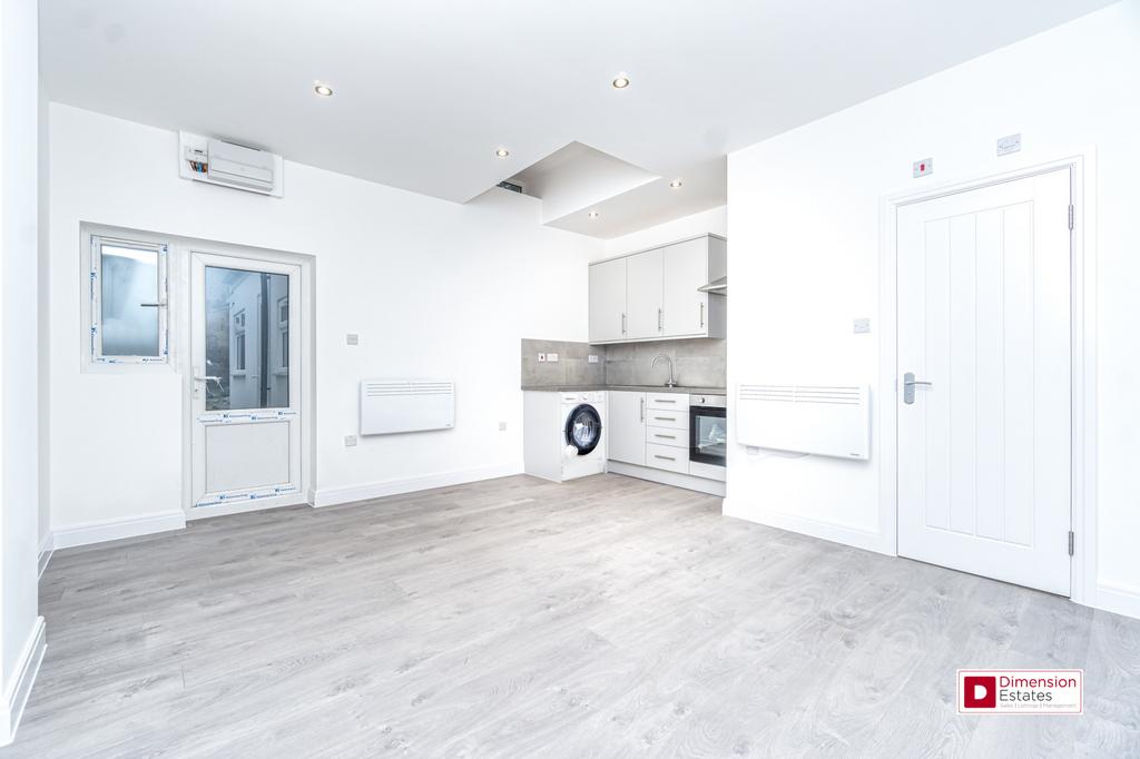 Lower Clapton Road, Lower Clapton... Studio - £1,300 pcm (£300 pw)