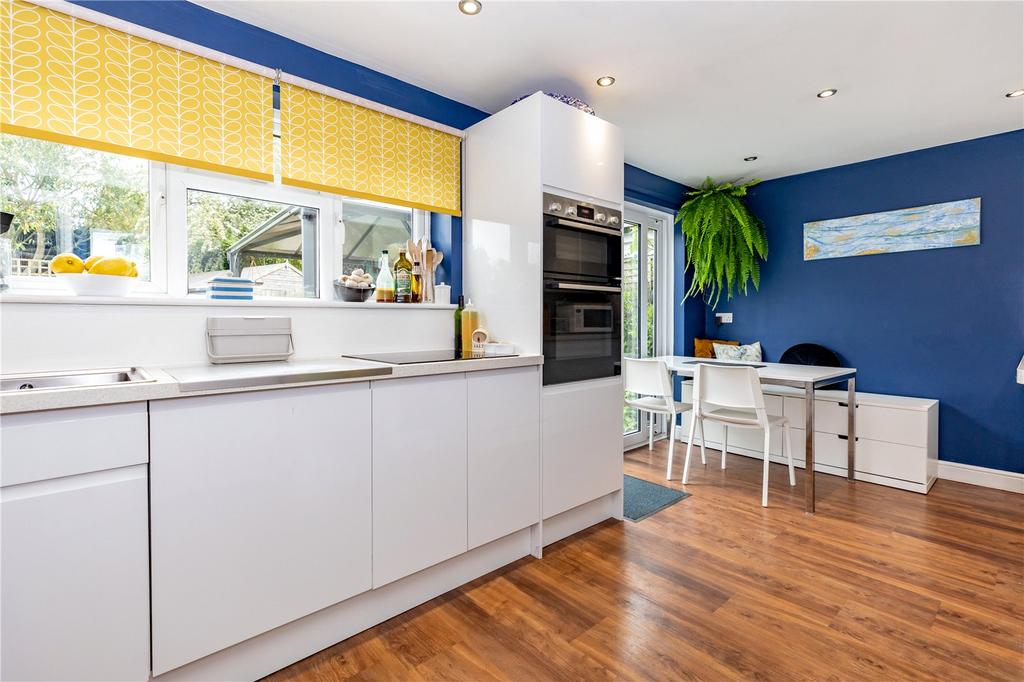 Gawcott, Buckingham MK18 4 bed semi-detached house - £435,000
