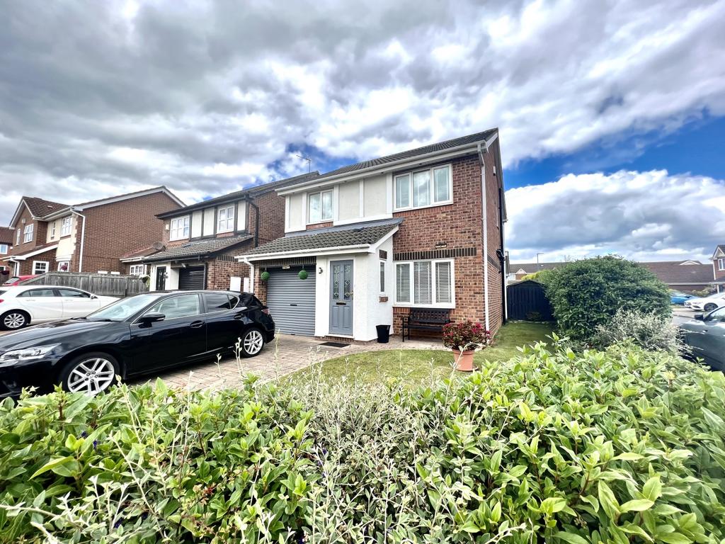 Tintagel Close Highfields 3 Bed Detached House £900 Pcm £208 Pw