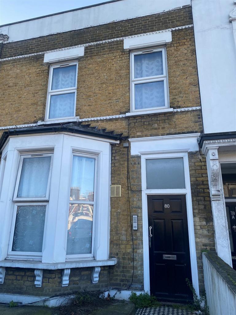Brownhill Road, London, SE6 2EW Studio - £950 pcm (£219 pw)