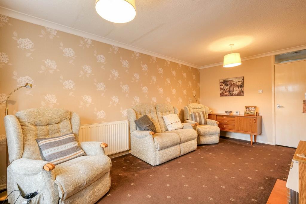 Offenham Close, Church Hill North, Redditch B98 8RJ 2 bed detached ...