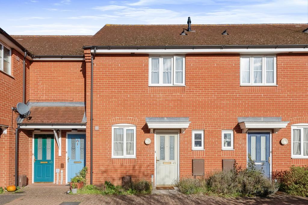 Blackbird Drive, Bury St Edmunds, IP32 2 bed terraced house - £950 pcm ...