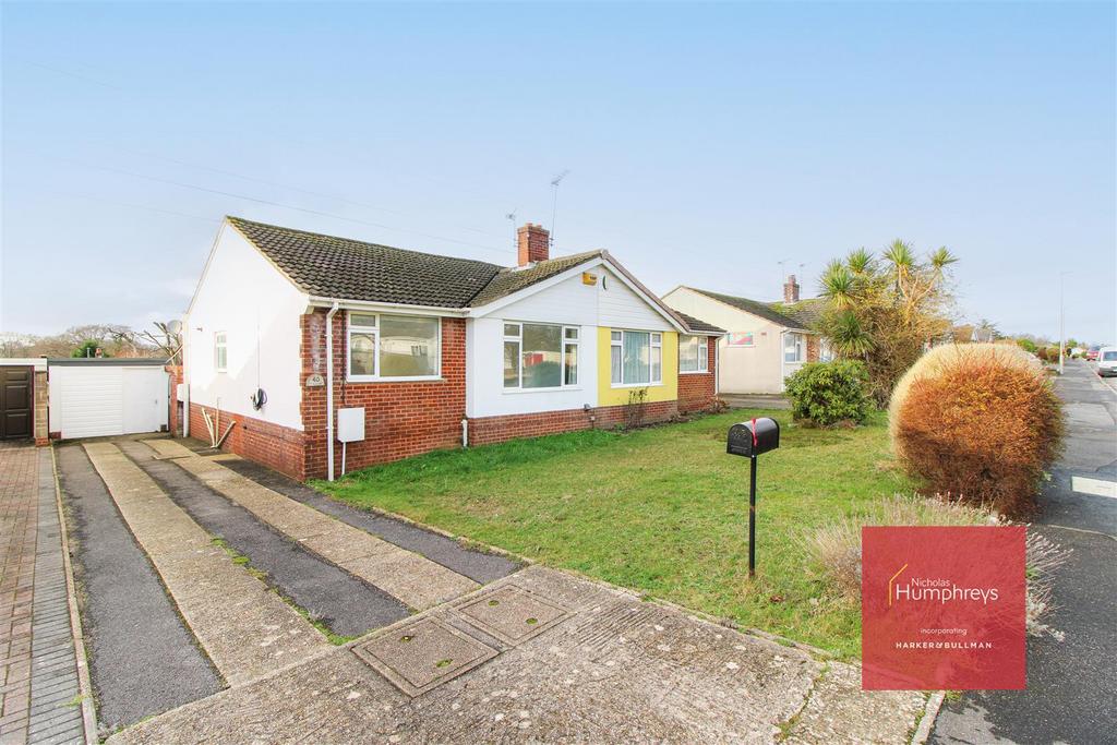 Forest View Drive, Wimborne 2 bed semi-detached bungalow - £1,375 pcm ...