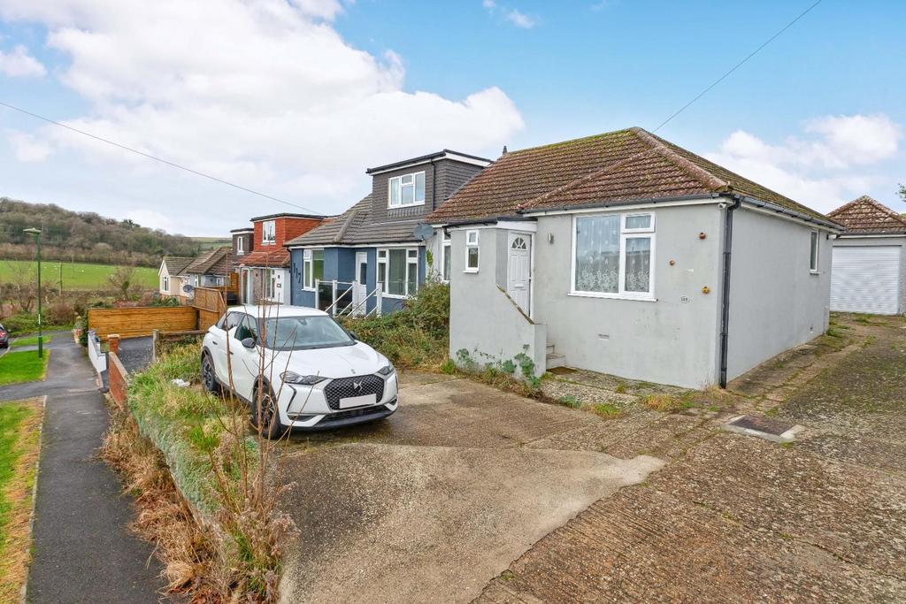 Howard Road, Sompting, Lancing 2 bed semi-detached bungalow for sale ...