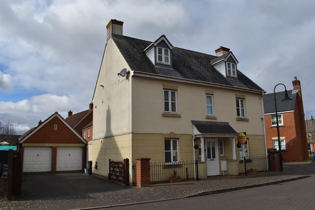 Dormeads View, Weston-super-Mare BS24 6 bed detached house for sale - £ ...