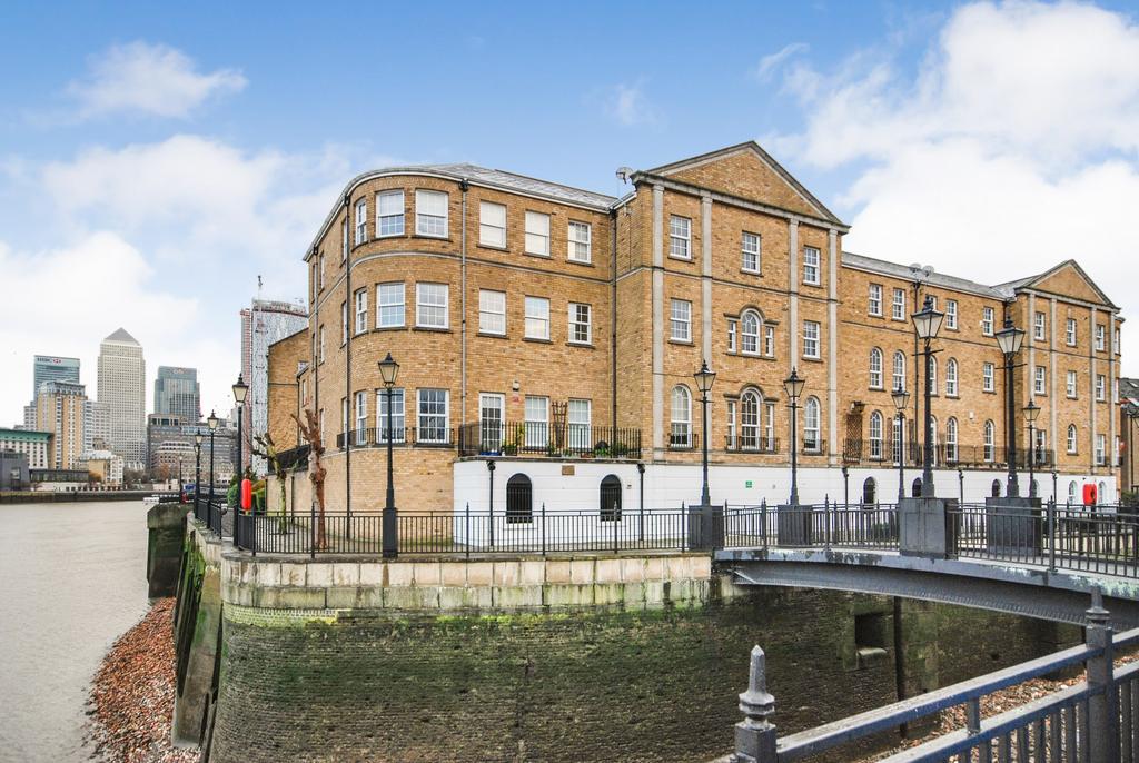 Edward Square, Rotherhithe, SE16 2 bed flat - £2,000 pcm (£462 pw)