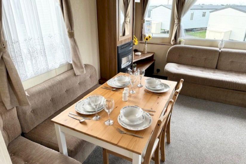 Harts Holiday Park, Leysdown Road ME12 2 bed static caravan - £26,995