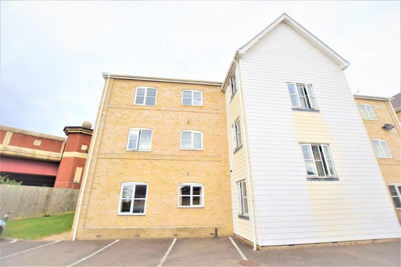 Capstan Place, Colchester, CO4 3GH 3 bed apartment - £1,200 pcm (£277 pw)