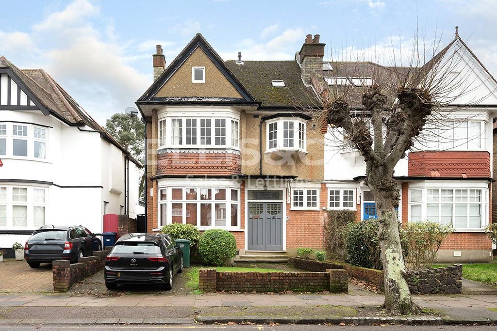 Sylvan Avenue, Mill Hill, London, NW7 2 bed apartment for sale - £425,000