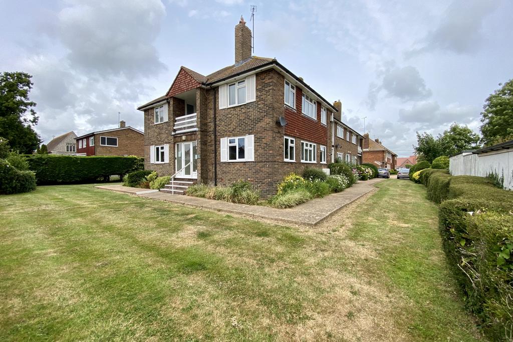 Hadley Court, Church Road, Polegate, East Sussex, BN26 2 bed apartment ...