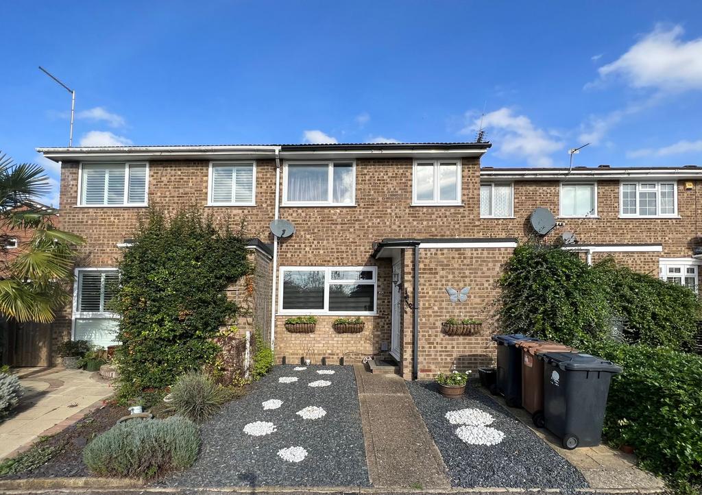 Ware, Ware SG12 3 bed terraced house - £415,000