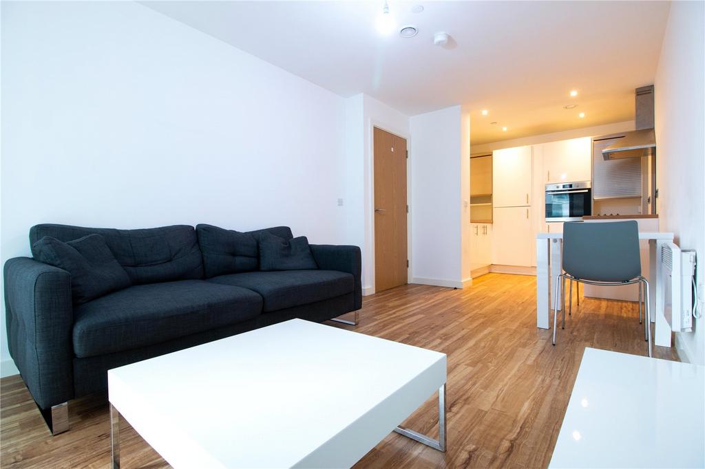 Media City, Michigan Point Tower A... 1 bed flat - £1,025 pcm (£237 pw)