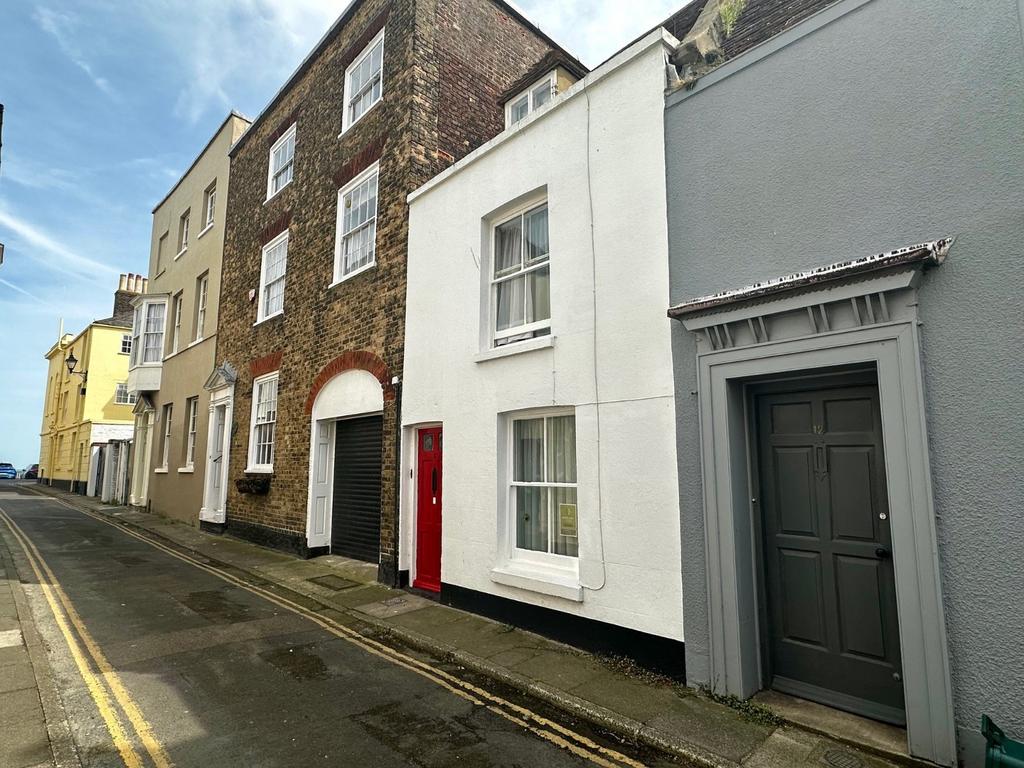 Golden Street, Deal, Kent, CT14 3 bed terraced house - £450,000