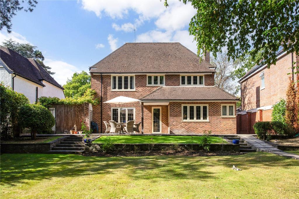 Nicholas Way, Northwood, Middlesex, HA6 4 bed detached house - £2,000,000