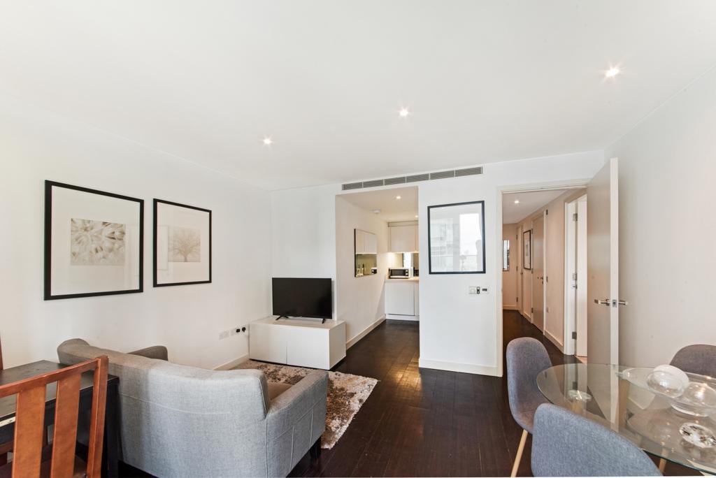 East Tower, Pan Peninsula, Canary... 1 bed apartment - £2,275 pcm (£525 pw)
