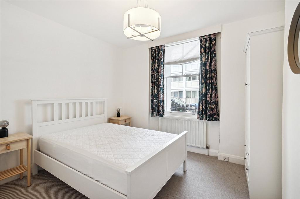 Winchester Street, London, SW1V 1 bed flat - £500,000