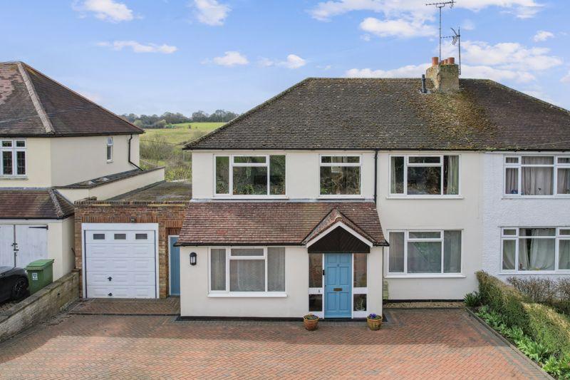 Old Watling Street, Flamstead 4 bed semi-detached house for sale - £645,000