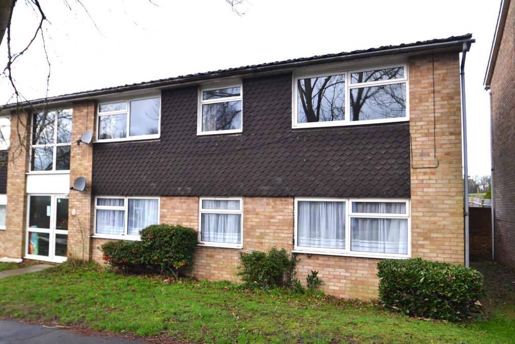 Founceley Avenue, Dane End, Ware 2 bed flat - £265,000