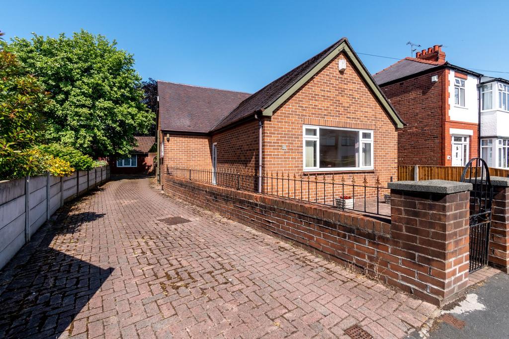 Rivington Road St Helens Wa10 2 Bed Detached Bungalow For Sale £
