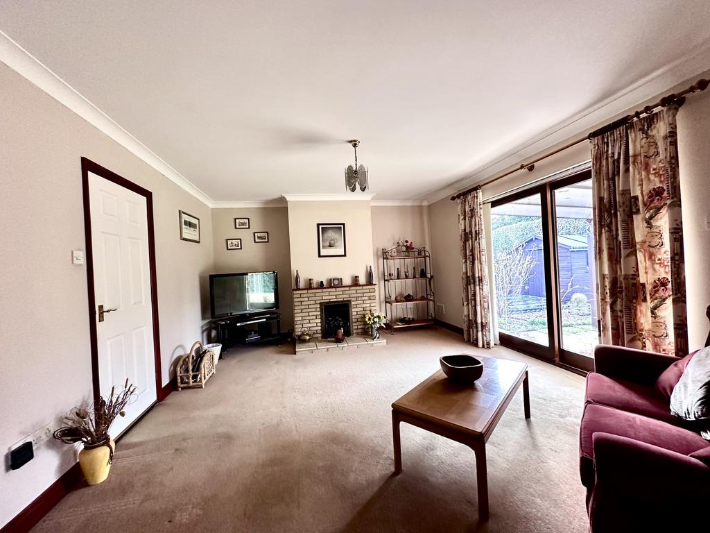 Priors Court, Sutton, Ely, Cambridgeshire 4 bed detached house for sale ...