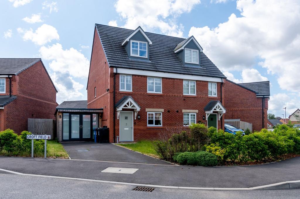 Croft Field, Golborne, WA3 3 bed semi-detached house - £270,000