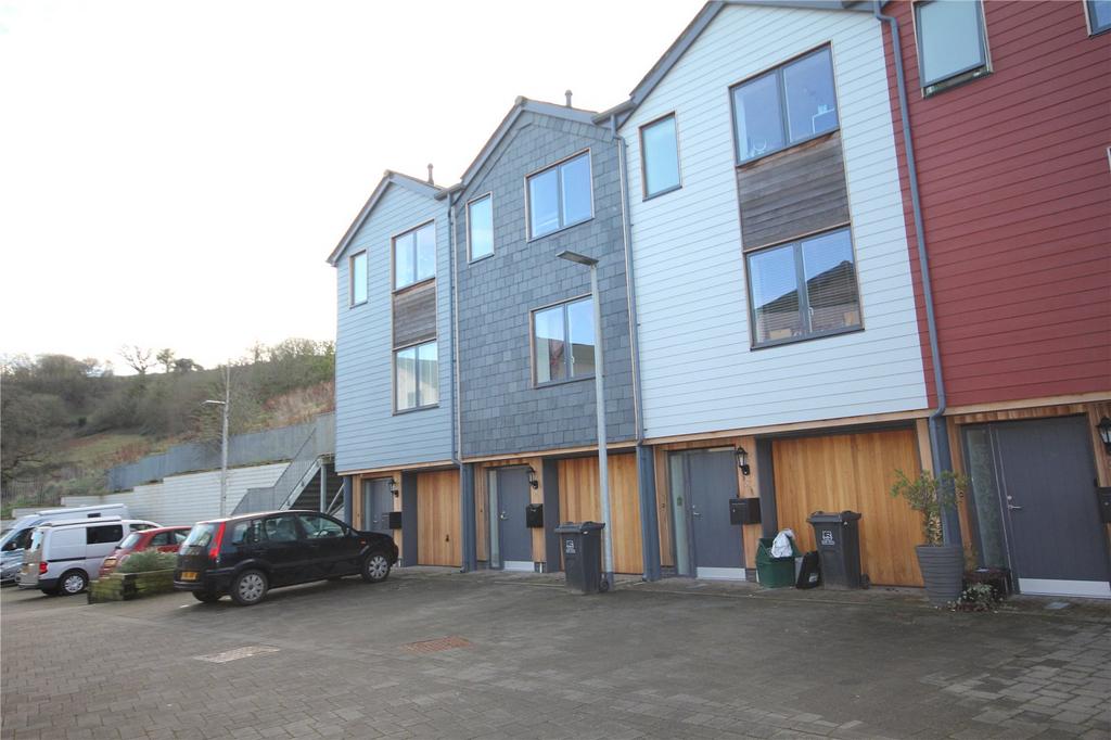 Baltic Way, Totnes, Devon, TQ9 2 bed terraced house - £395,000