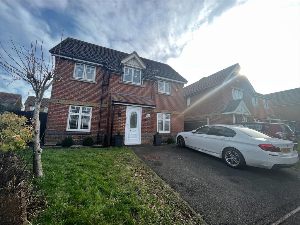 Wallis Road, Ashford, Ashford, TN24 3 bed detached house - £1,600 pcm ...