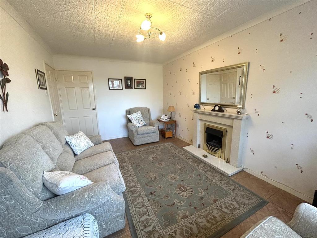 Wenlock Close, Halesowen 2 bed terraced house for sale - £150,000