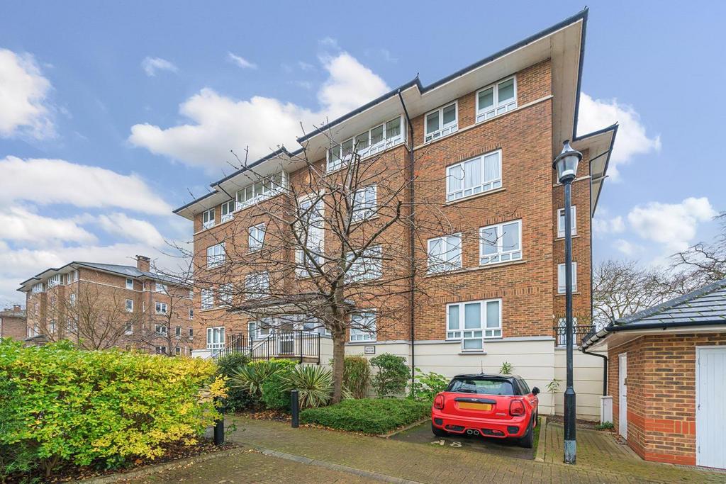 Samuel Gray Gardens Kingston Upon 3 Bed Flat 800 000 samuel-gray-gardens-kingston-upon-3-bed-flat-800-000