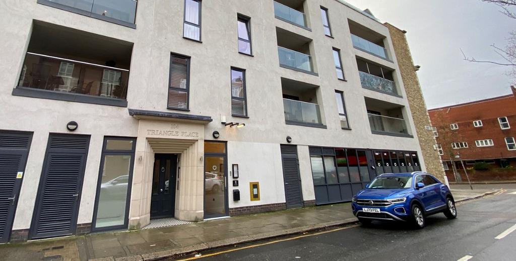 106 Triangle Place, Clapham, London... Leisure facility - £85,000