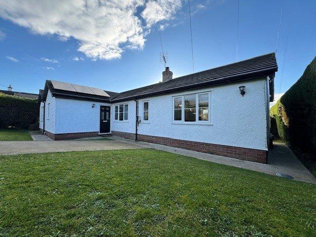 Maes Y Bryn, Berthengam, Trelogan, Flintshire CH8 9BA 4 bed detached ...