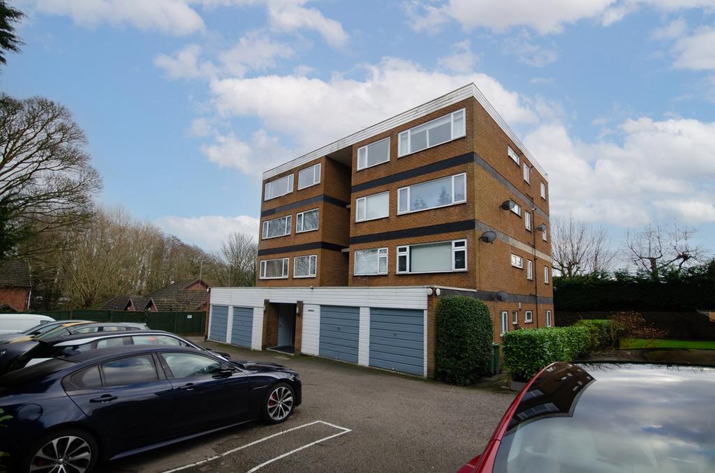 Old Vicarage Lane, Hartford, Northwich, CW8 1 bed flat for sale - £110,000