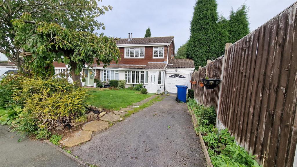 Brambling, Wilnecote, Tamworth 3 bed semi-detached house - £205,000
