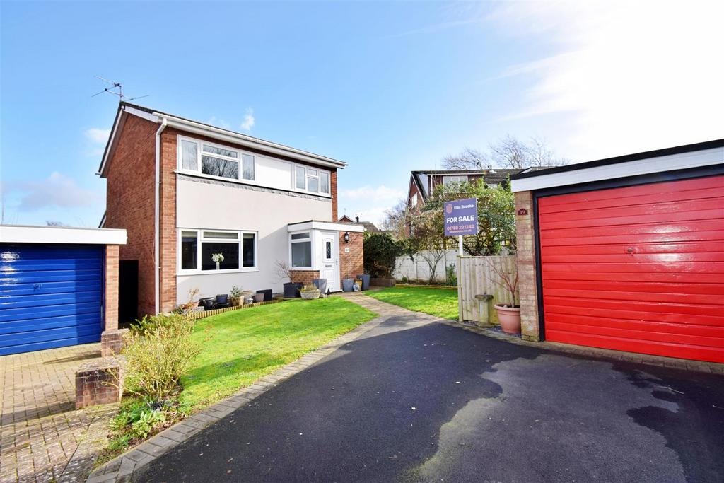 Cowley Way, Rugby CV23 3 bed detached house - £315,000
