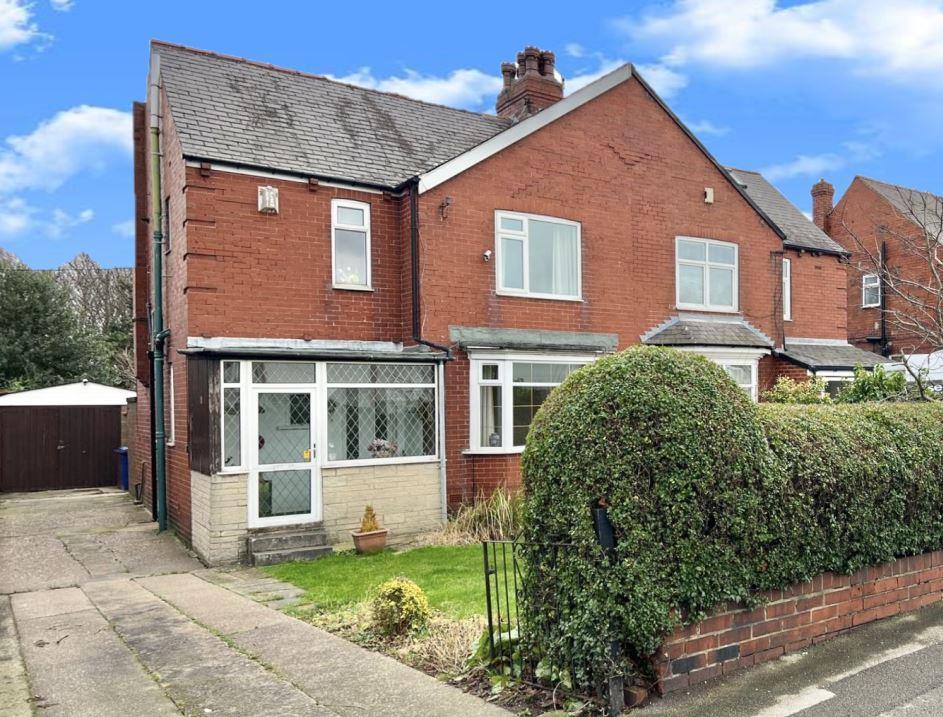 Rotherham Road, Barnsley 3 bed semi-detached house - £190,000